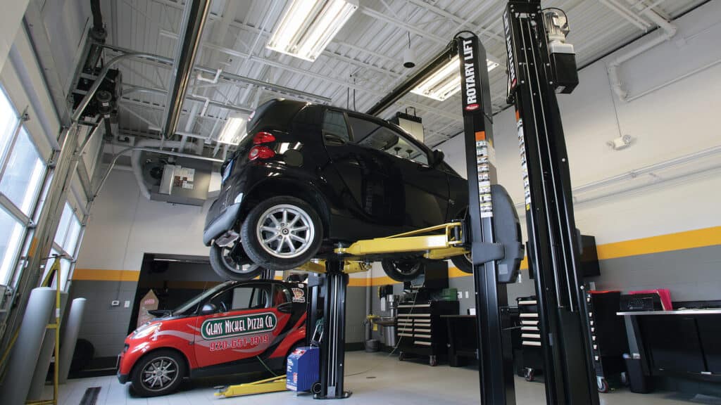 Boldt Drives Innovative Car Dealership Construction Project