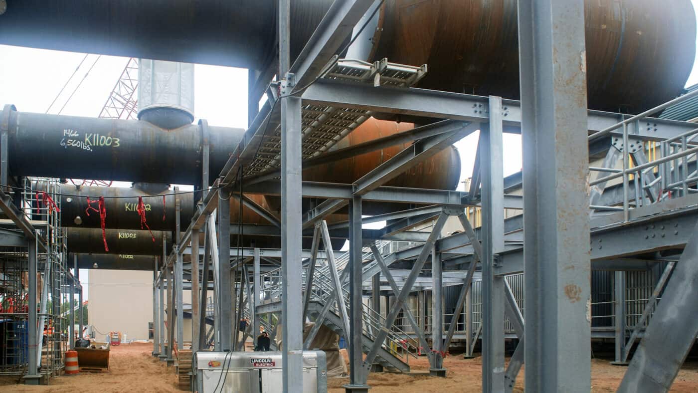 Upper Michigan Energy Resources Corp. Gas Plant Construction