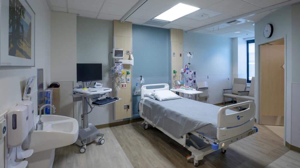 Sutter Health - Santa Rosa Regional Hospital – The Boldt Company